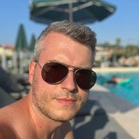 Nico Michael – Medium