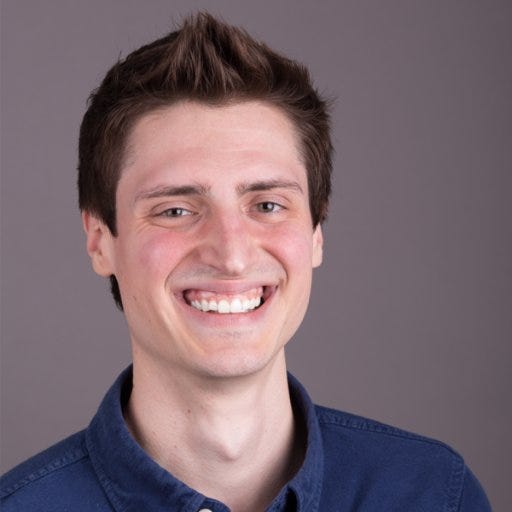 Victor Manrique – Medium