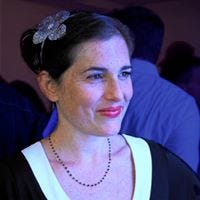 Corissa Seraydarian – Medium