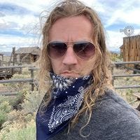 Geoffrey Anderson – Medium