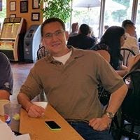 Ron Rosas – Medium