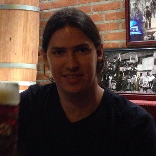 Alejandro Cadavid – Medium