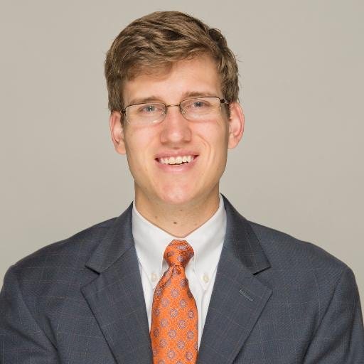 Jonathan Linn – Medium
