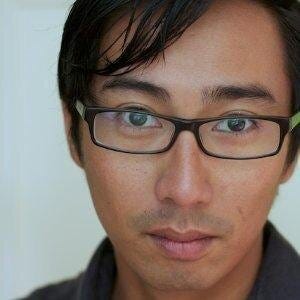 Jon Jandoc – Medium