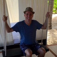 Lee Jacobson – Medium
