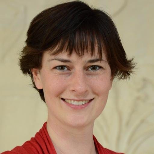 Lucy Wilson – Medium
