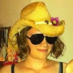 Liz Lucas – Medium