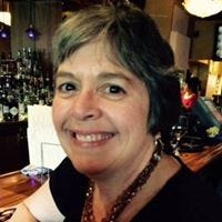 Laura Erb – Medium