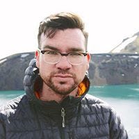 Alexander Dominic Horré – Medium