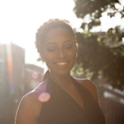 Noella – Medium