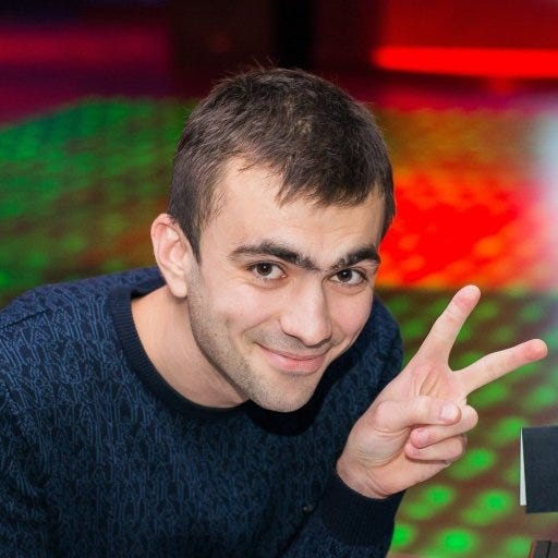 Vitaliy Kravchyshyn – Medium