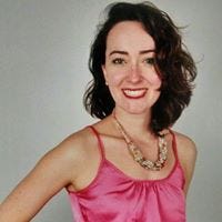 Paula Consoni – Medium