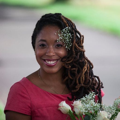 Ariel L. – Medium
