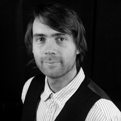 Craig Gunn – Medium