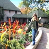 Katie Lind – Medium