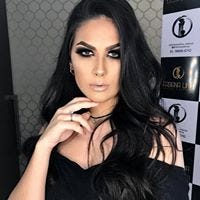 Isabella Mendes – Medium