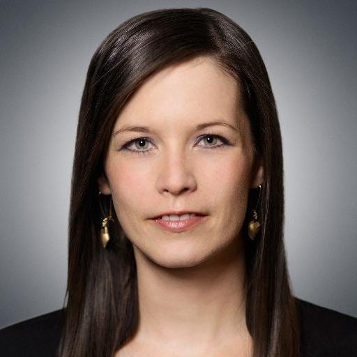 About – Christin Elawny – Medium