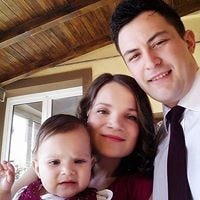 Dyana Parau Armasescu – Medium