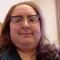 Stacey Cooney – Medium