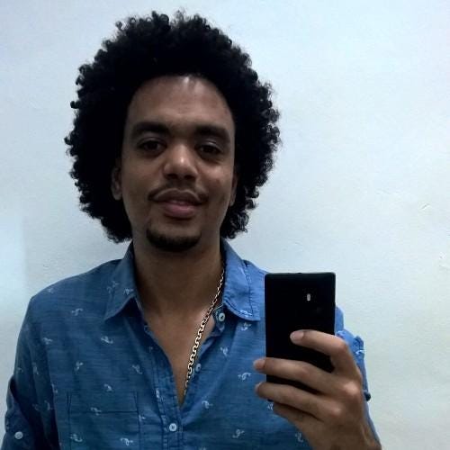 Carlos Junior – Medium