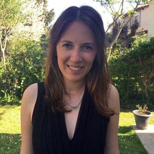Alexia Acila – Medium