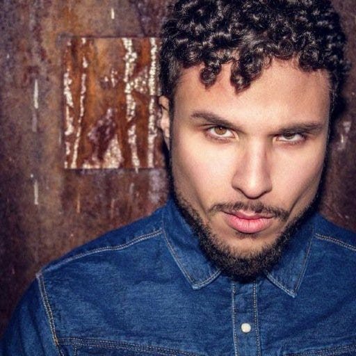 Danny La Vega – Medium