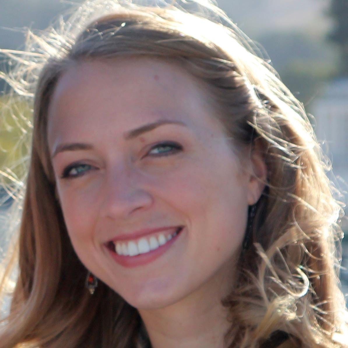 Maggie Beidelman – Medium