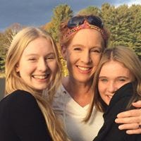 Liz Goodman – Medium