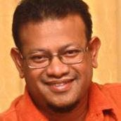 Nik Adlin Fariz – Medium