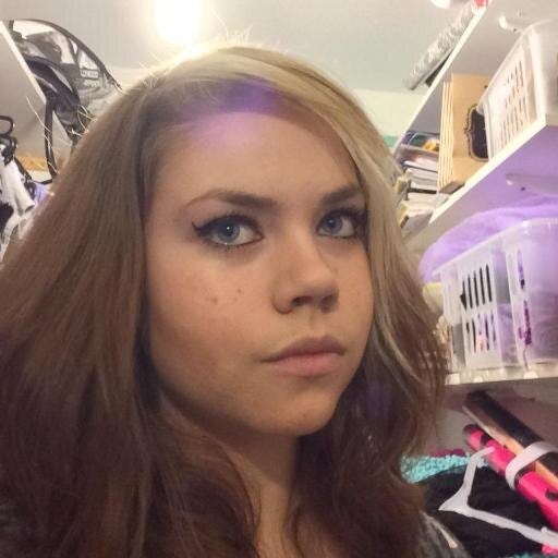 Ellie Norris – Medium