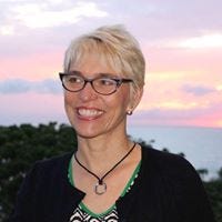 Stephanie Darnell – Medium