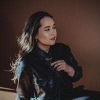 Emili Jürgens – Medium