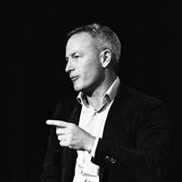 Simon Dunlop – Medium