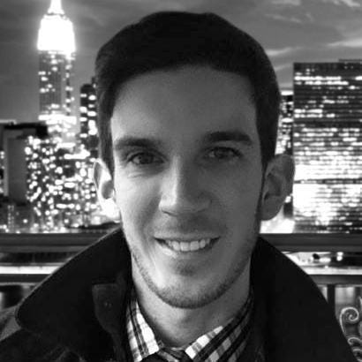 Elliot Scott – Medium