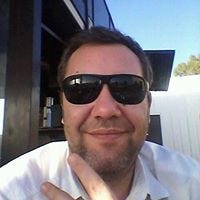 Pedro Roldan – Medium