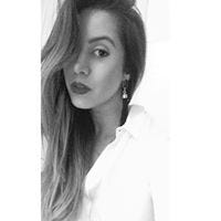 Victória Sbruzzi – Medium