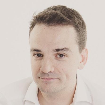 Sergio del Amo – Medium