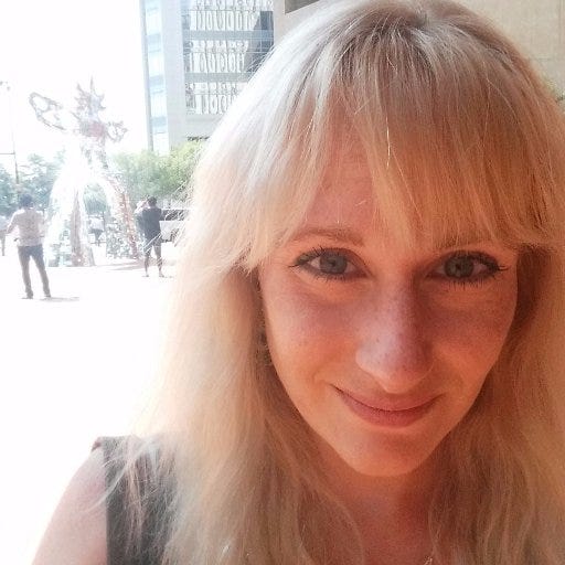 Amanda Muledy – Medium