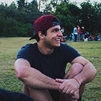 Ian Teixeira – Medium