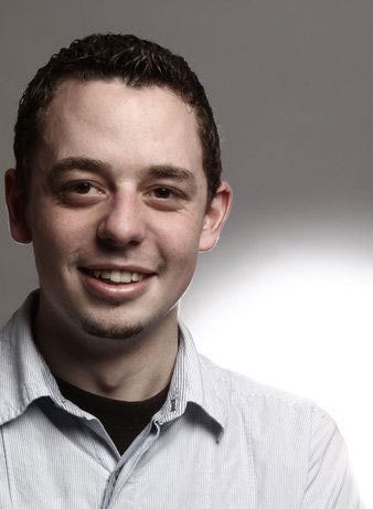 Richard Oakley – Medium