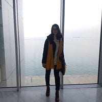 Evi Makri – Medium