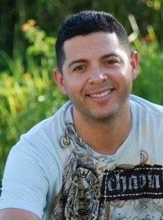 Alberto Vasquez – Medium