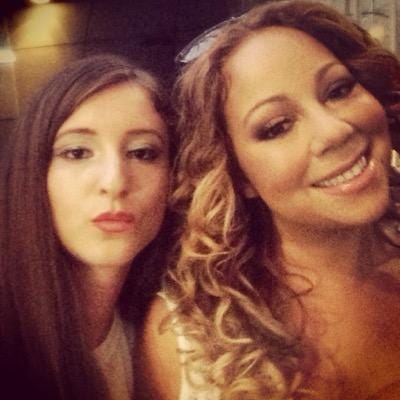 Simona G 시모나 지 – Medium