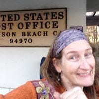 Jessica Levi – Medium