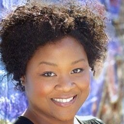 Yvette Lovstad – Medium