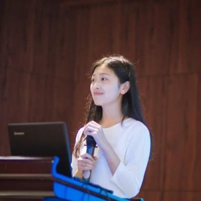 Emily Tin – Medium