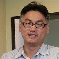 Lee Warren Huang-Chen – Medium