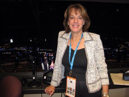 anne glauber – Medium
