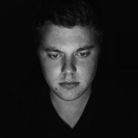 Ian J. Whelan – Medium