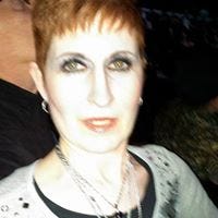 Stephanie Danes Smith – Medium